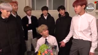 Taehyung ♥ BANGTAN BOMB ♥ سورپرایز کردن تهیونگ (؟) برای تولدش BTS * بنگتن بمب جدید - نماشا